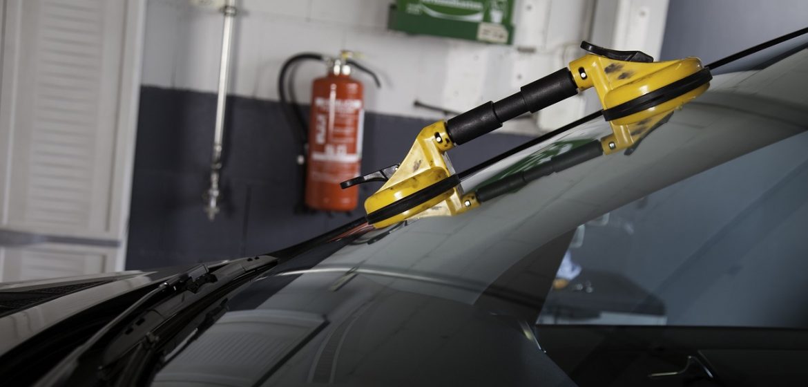 PARABREZZA SCHEGGIATO: ECCO RISCHI E SANZIONI - REV.AUT.